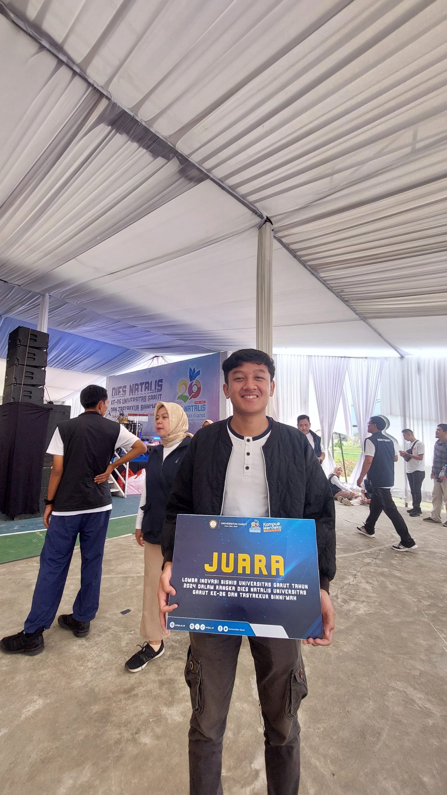 Fakultas Komunikasi dan Informasi UNIGA